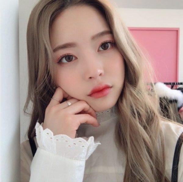 ส่องโทนสีผมสวยของ “Bora Lim” ไอดอลสาวหน้าตาจิ้มลิ้มจากเกาหลี - JEAB.com