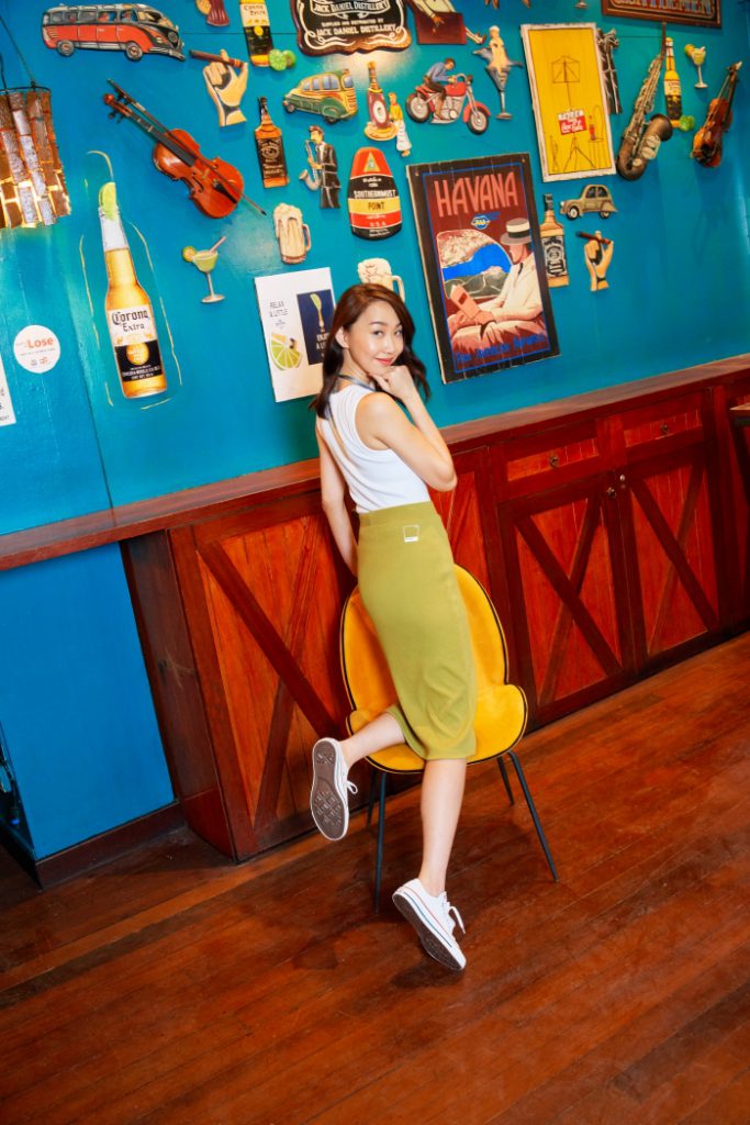 Pomelo x Pantone™ ปล่อยคอลเล็คชั่นสไตล์มินิมัล พร้อมสีสันถูกต้องตาม ...